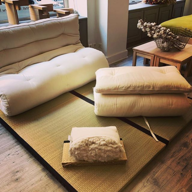 Optimisez votre espace avec un futon dans votre intérieur